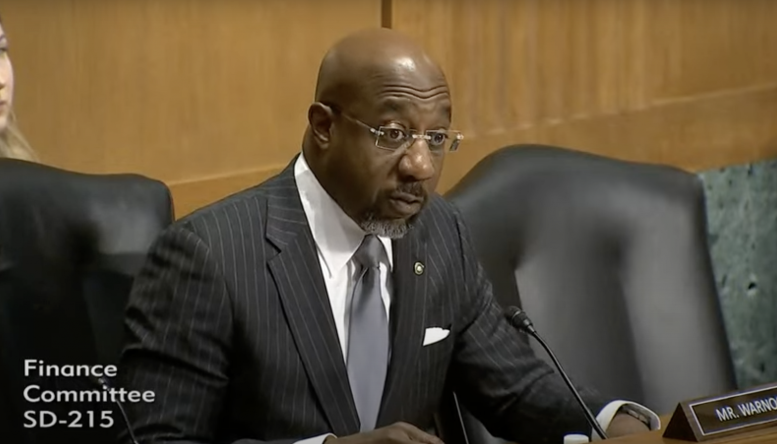 WATCH: Senator Reverend Warnock Pushes for Commitment to Keep Georgia Social Security Offices ...